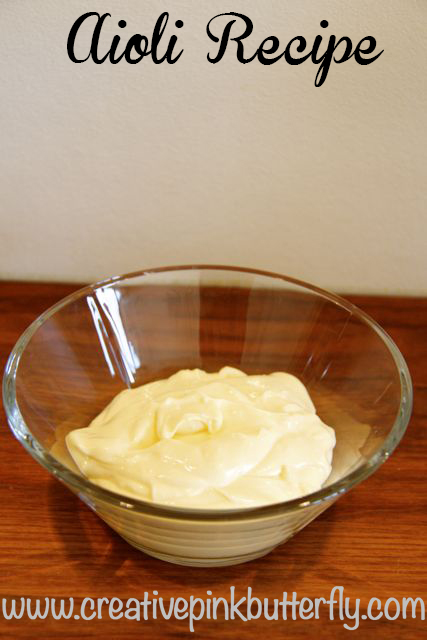 Focaccia Bread with Rosemary & Sea Salt and Aioli Dip | Creative Pink ...